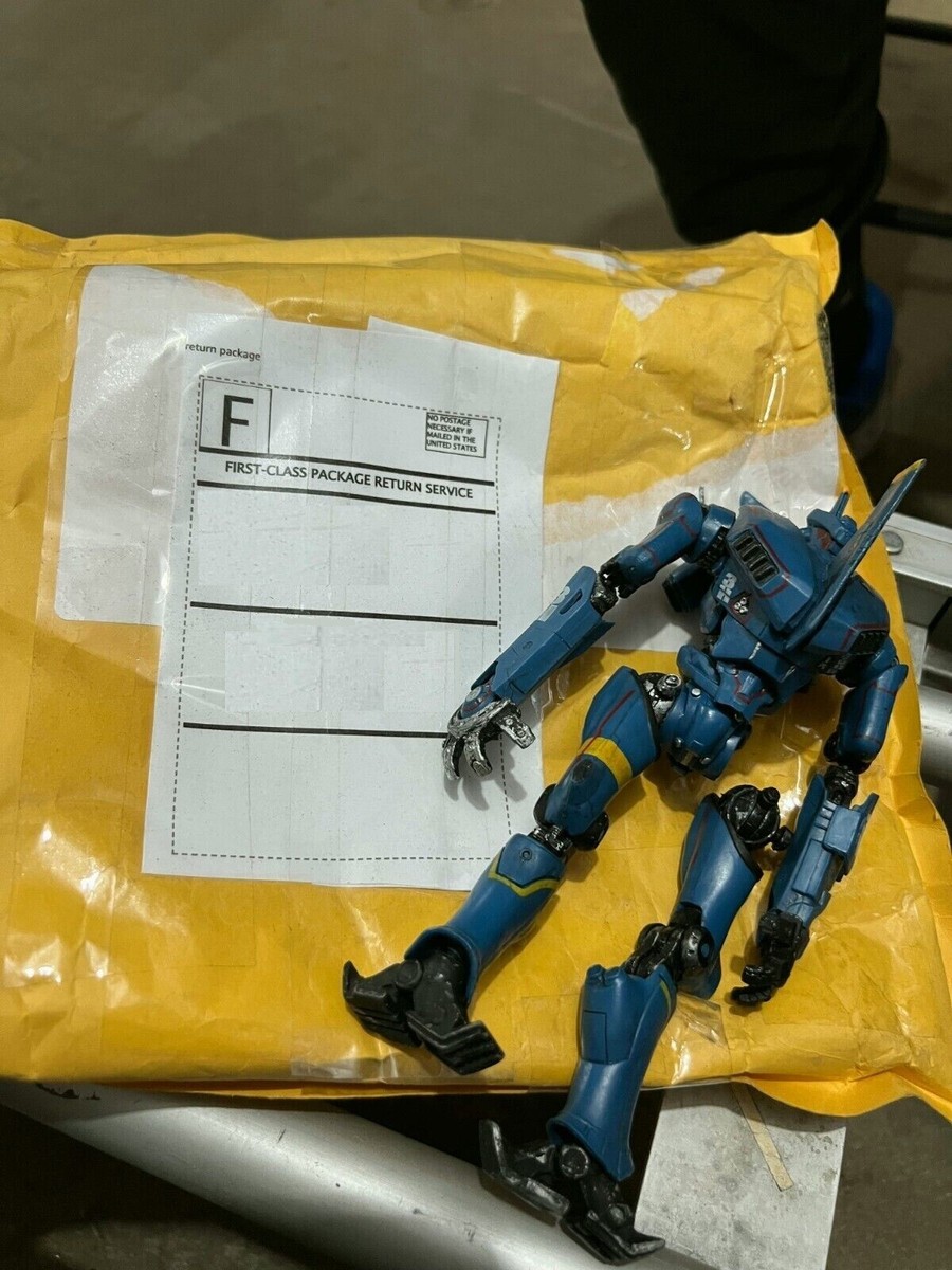 Pacific Rim Jaeger Romeo Blue Destroyed