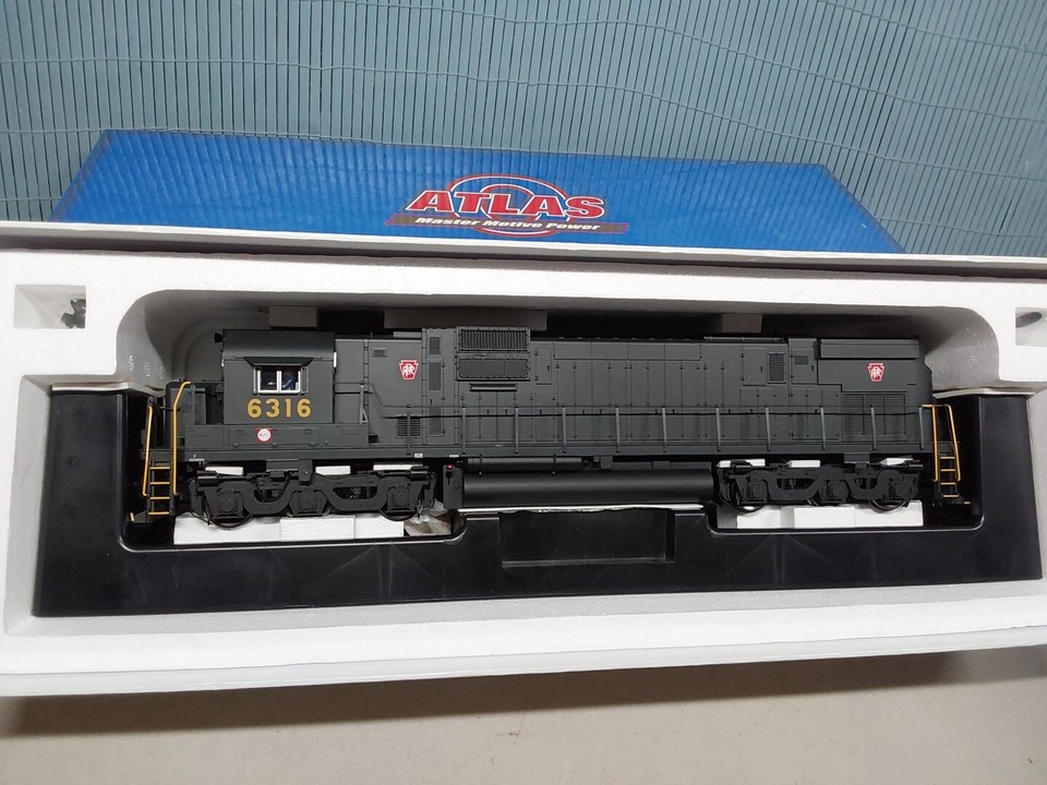 ATLAS TRAINS O SCALE 2-RAIL C630 Locomotive PRR DC/DCC SOUND POWERD ...