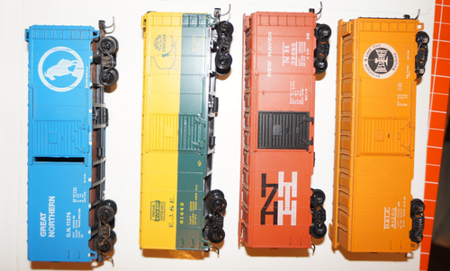 4 HO Box Cars, allwith Kadee Couplers | eBay