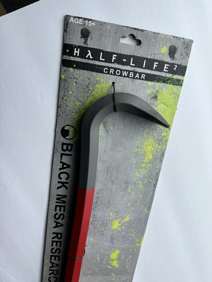 Half-life 2 Foam Crowbar 2015 Valve, Jinx,Black Mesa Research Facility ...
