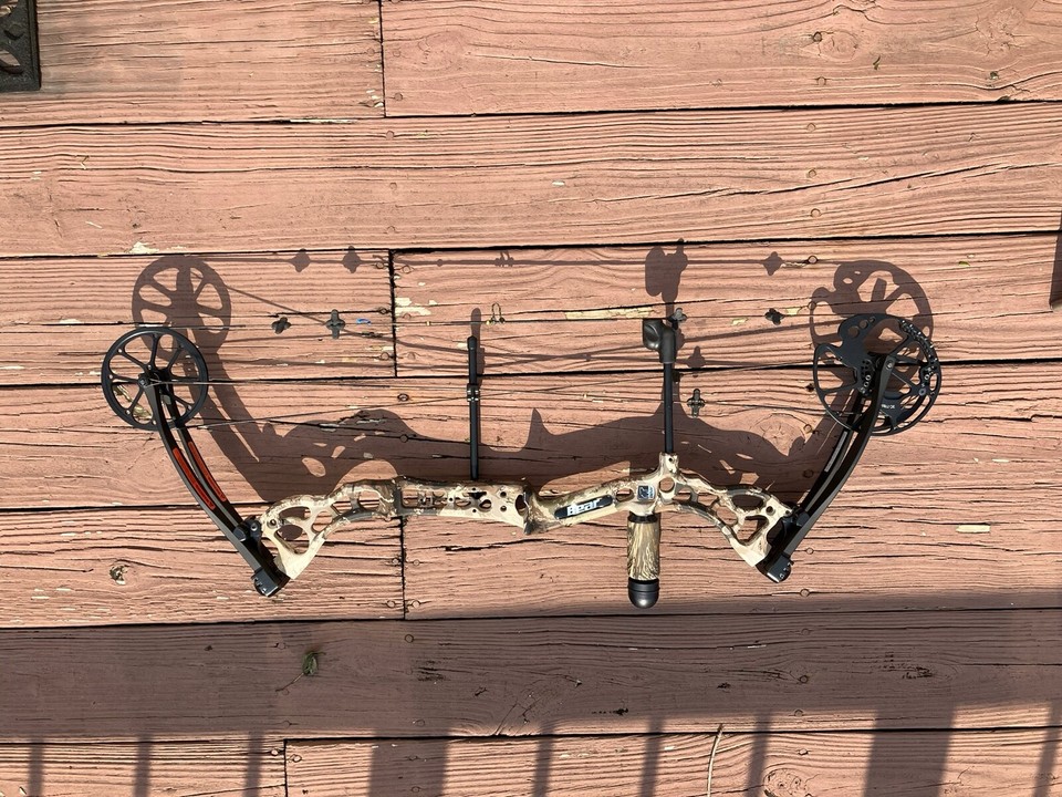 Bear Rant compound bow right hand 50-70lbs excellent condition | eBay