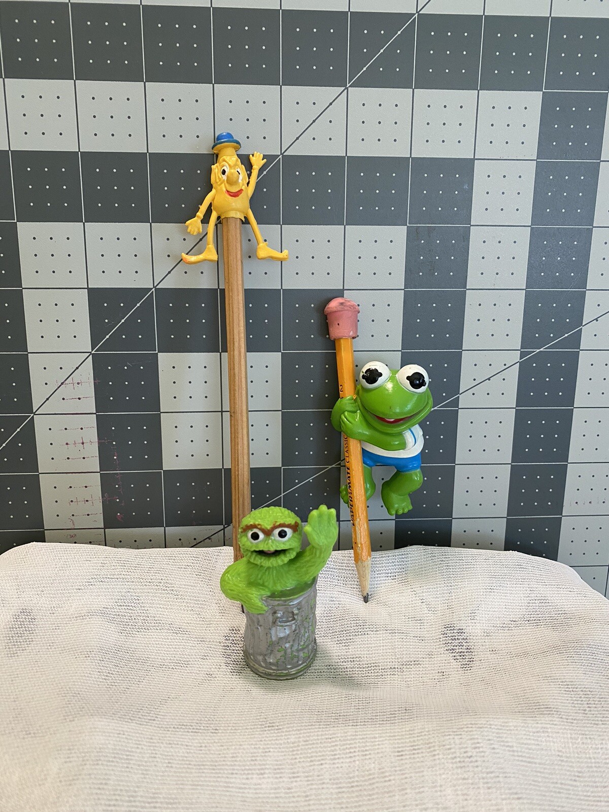 2.5” Kermit The Frog, Oscar The Grouch, Mr Peanut LOT Of 3 | eBay