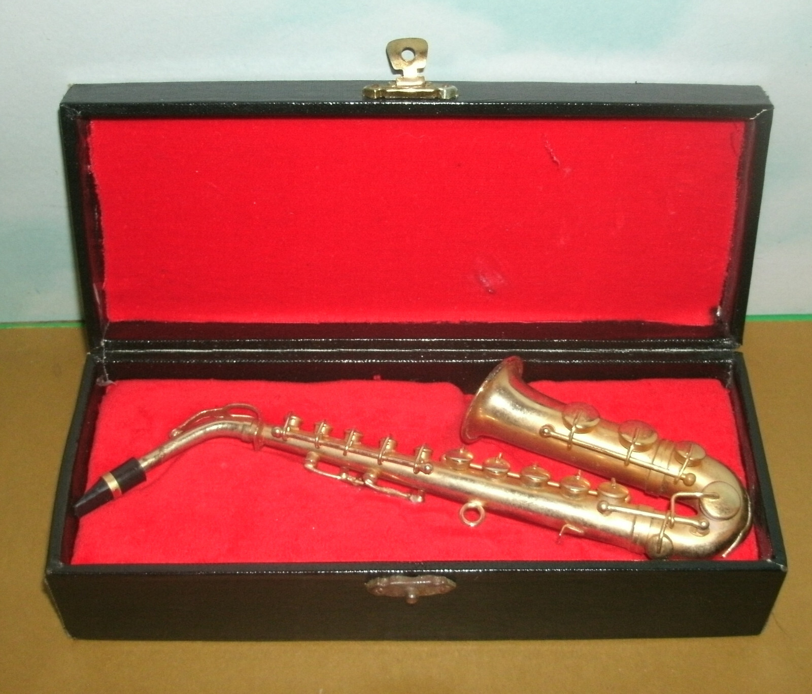 Miniature Brass Saxophone with Hard Case (6.25") Teddy Bear Musical ...