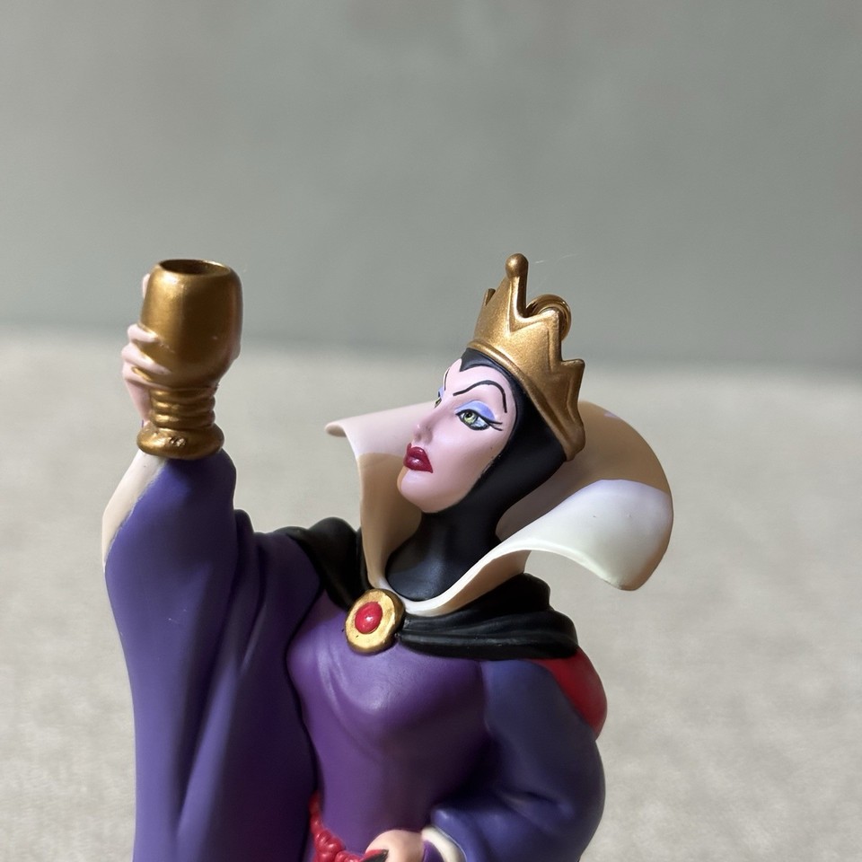 1999 Hallmark Keepsake Ornament Unforgettable Villains Snow White ...