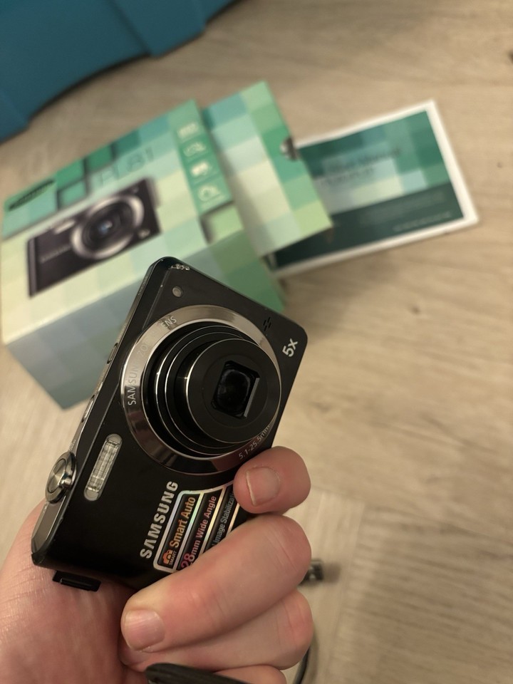 Samsung PL81 Digital Camera 12.2MP, Black, 5x Zoom | eBay UK