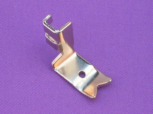 SINGER / HOME SEWING MACHINE LOW SHANK GATHERING SHIRRING FOOT #121441 ...