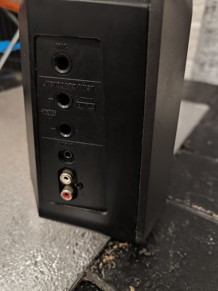 Roland Mobile Cube MB-CUBE Battery Stereo Mobile Amplifier Electric ...