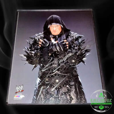 *WWE THE UNDERTAKER SIGNED AUTOGRAPHED 8X10 DEADMAN BLACK/SILVER ...