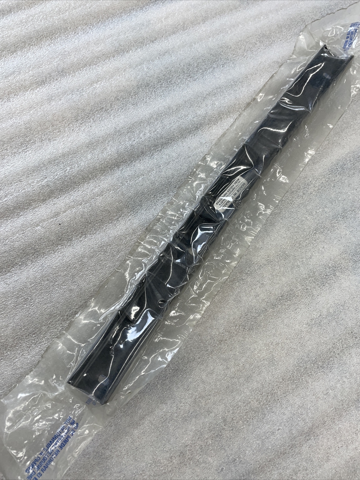 97-04 C5 Corvette Roof Side Upper Weather Strip Retainer GM# 10252850 ...