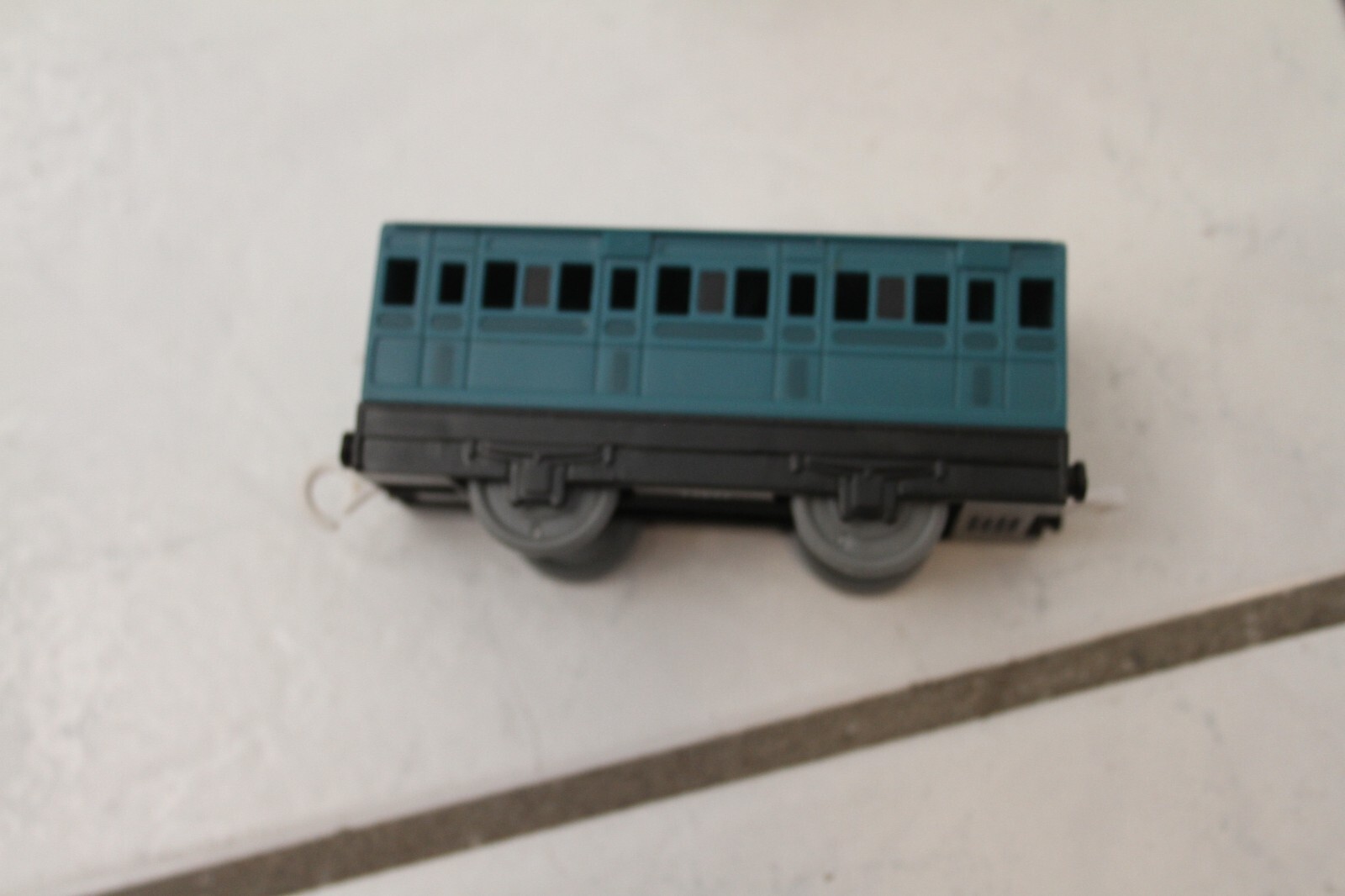 Thomas & Friends Trackmaster Rusty 2009 Train with Blue Coach & Caboose ...