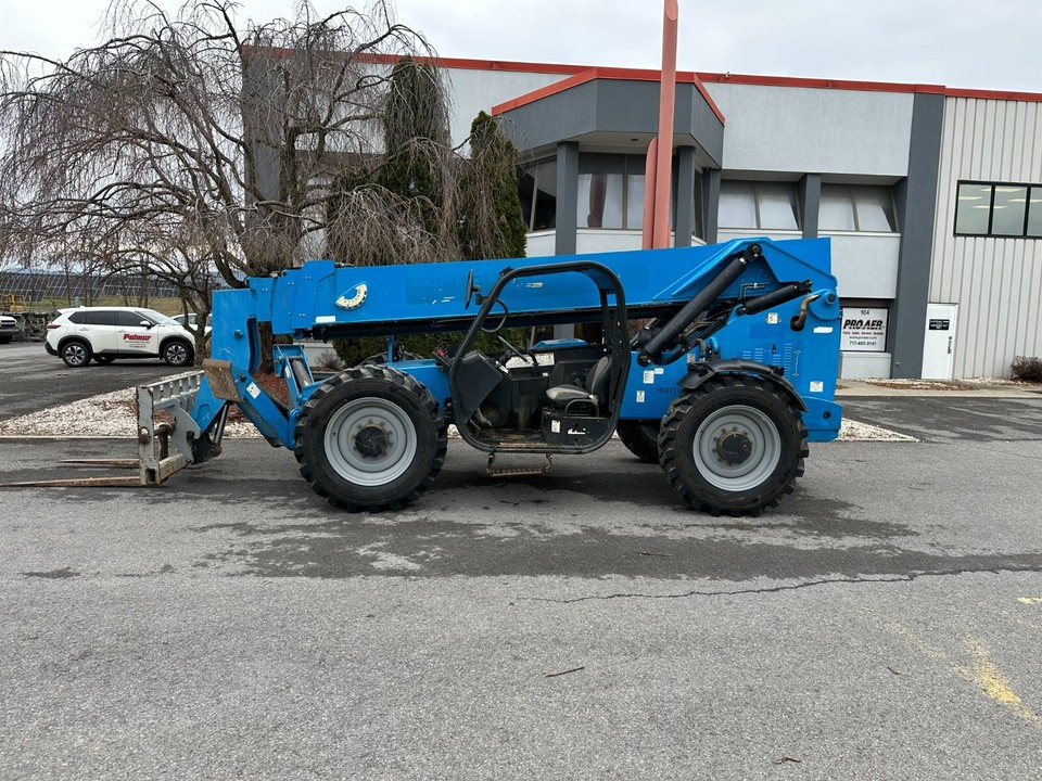 GENE GTH 1056 TELESCOPIC FORLKIFT, 10000 LB. VARIABLE REACH TO 56 FT ...