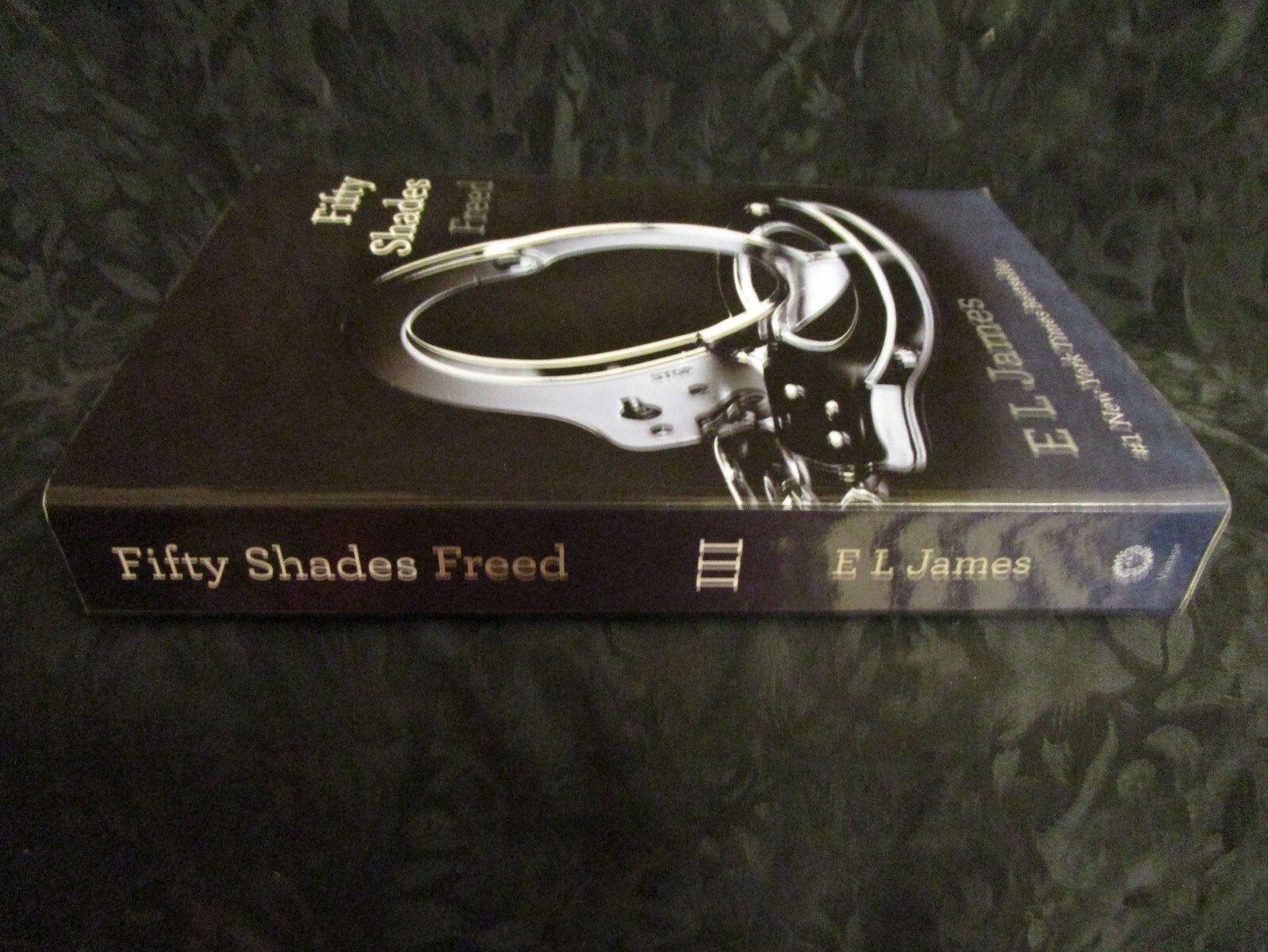 Fifty Shades Freed BOOK by E L James 9780345803504| eBay
