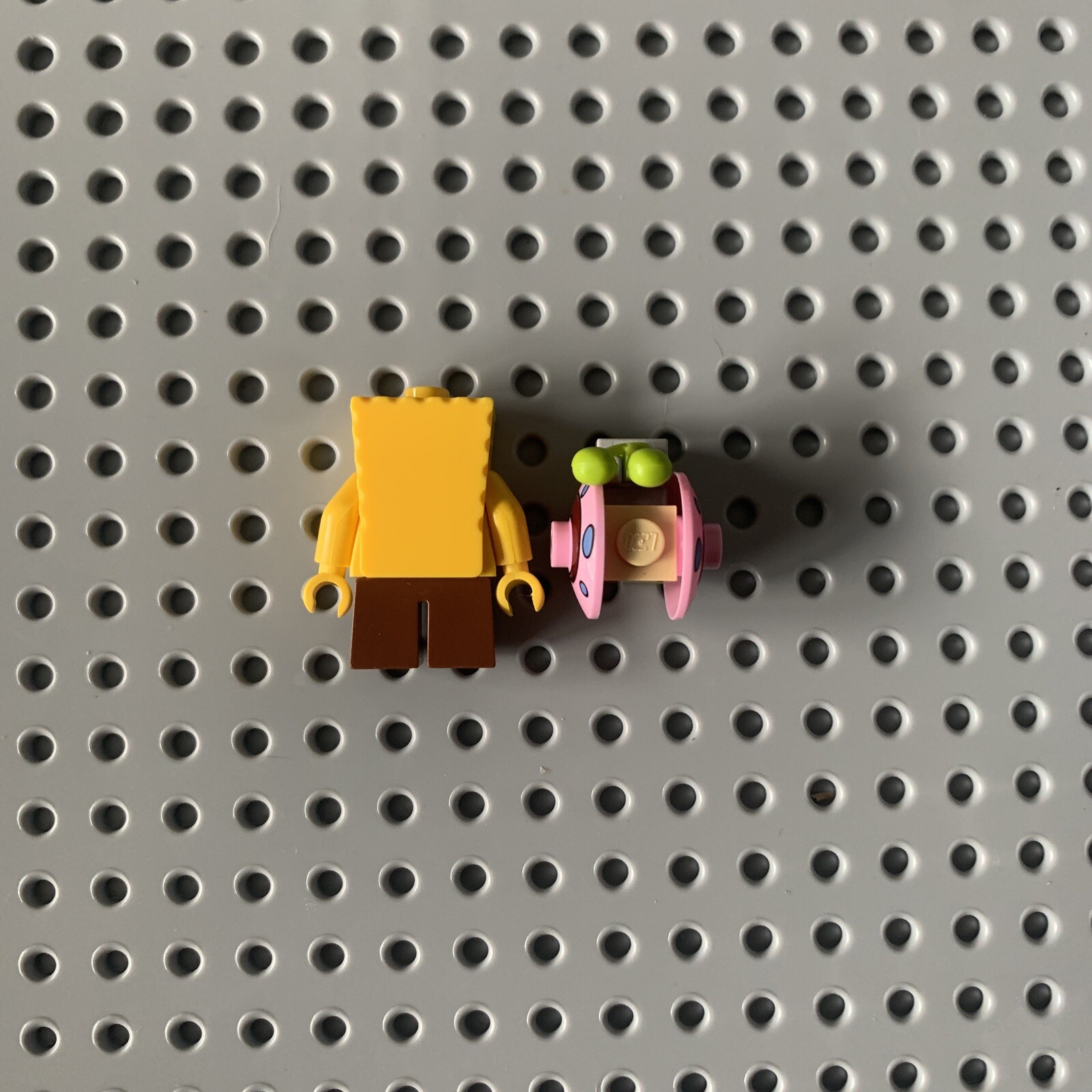 LEGO Gary the Snail Pink Shell, And Sponge Bob Minifigure 3818 3834 Lot ...
