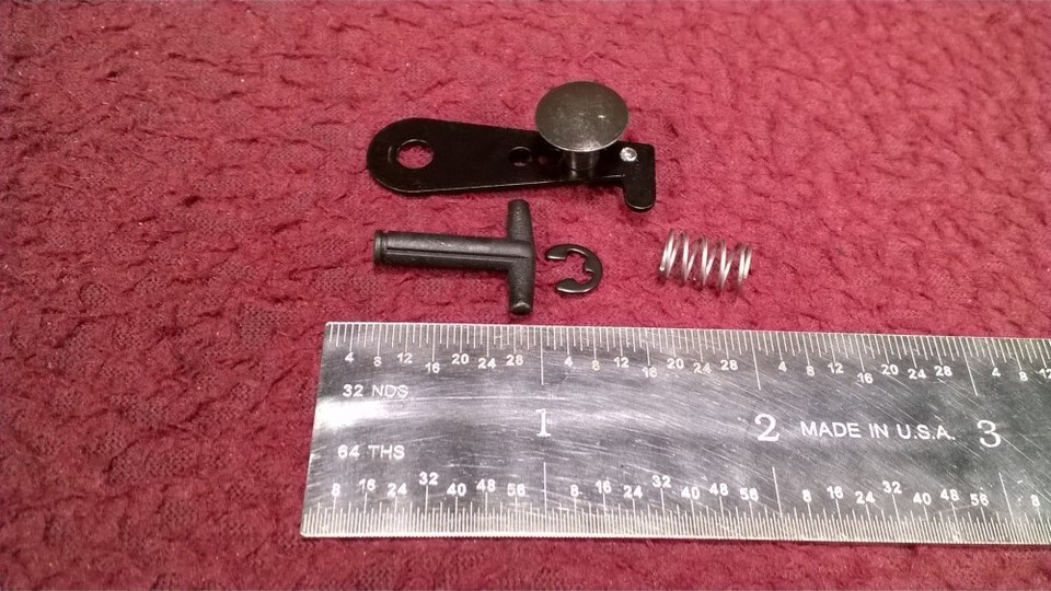 #16 MTH PREMIER MADISON PASSENGER CAR - COUPLER ARMATURE & MOUNT ASSY ...