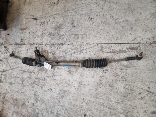 HOLDEN COMMODORE STEERING BOX/RACK VT SI P/STEER (CAST IRON TOP) 09/97 ...