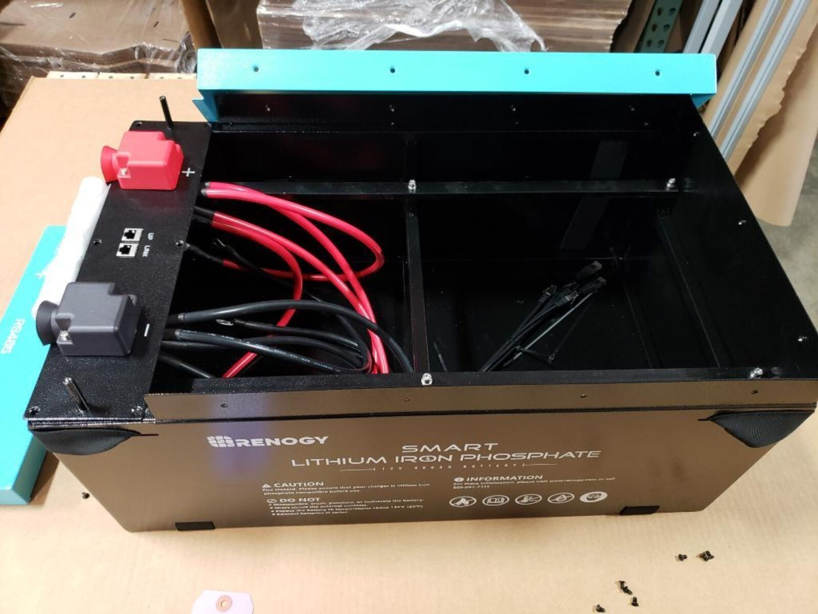 Renogy RBB400-G1-US 12v 400Ah Smart Lithium Iron Phosphate Battery Box ...