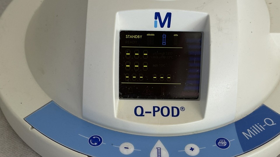 Millipore Milli-Q Advantage A10 Water System w/Q-POD & Water Detector ...