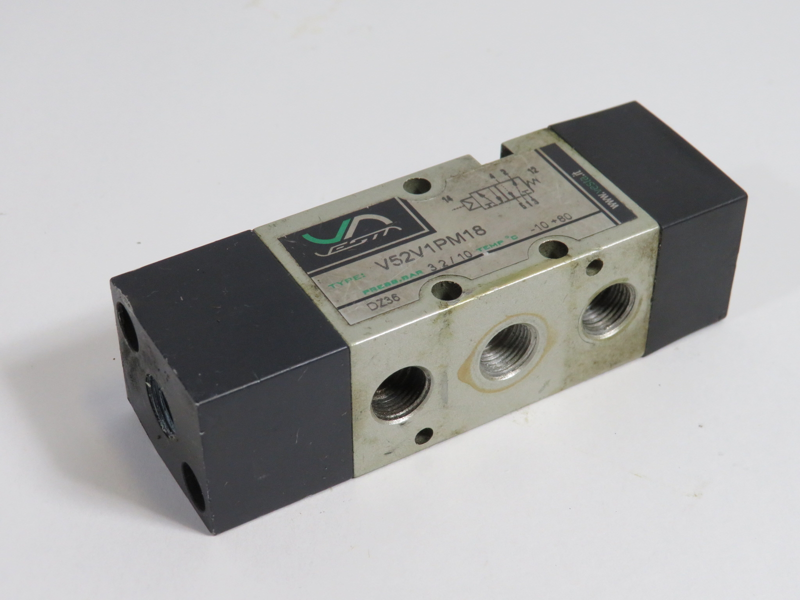 Vesta V52V1PM18 Solenoid Valve 5/2-Way 1/8" NPT 650NI/min for sale ...