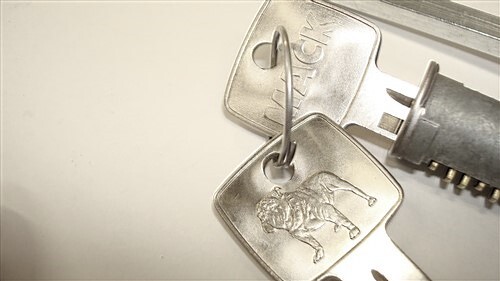 New Big Rig Door & Ignition Locks & Logo Keys Mack M R RD DM Truck 1966 ...