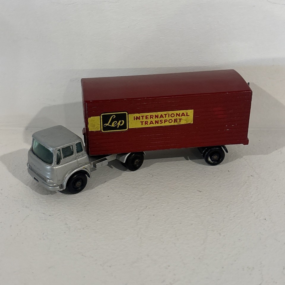 1960s LESNEY MATCHBOX MAJOR PACK #2 BEDFORD TRACTOR & YORK ...