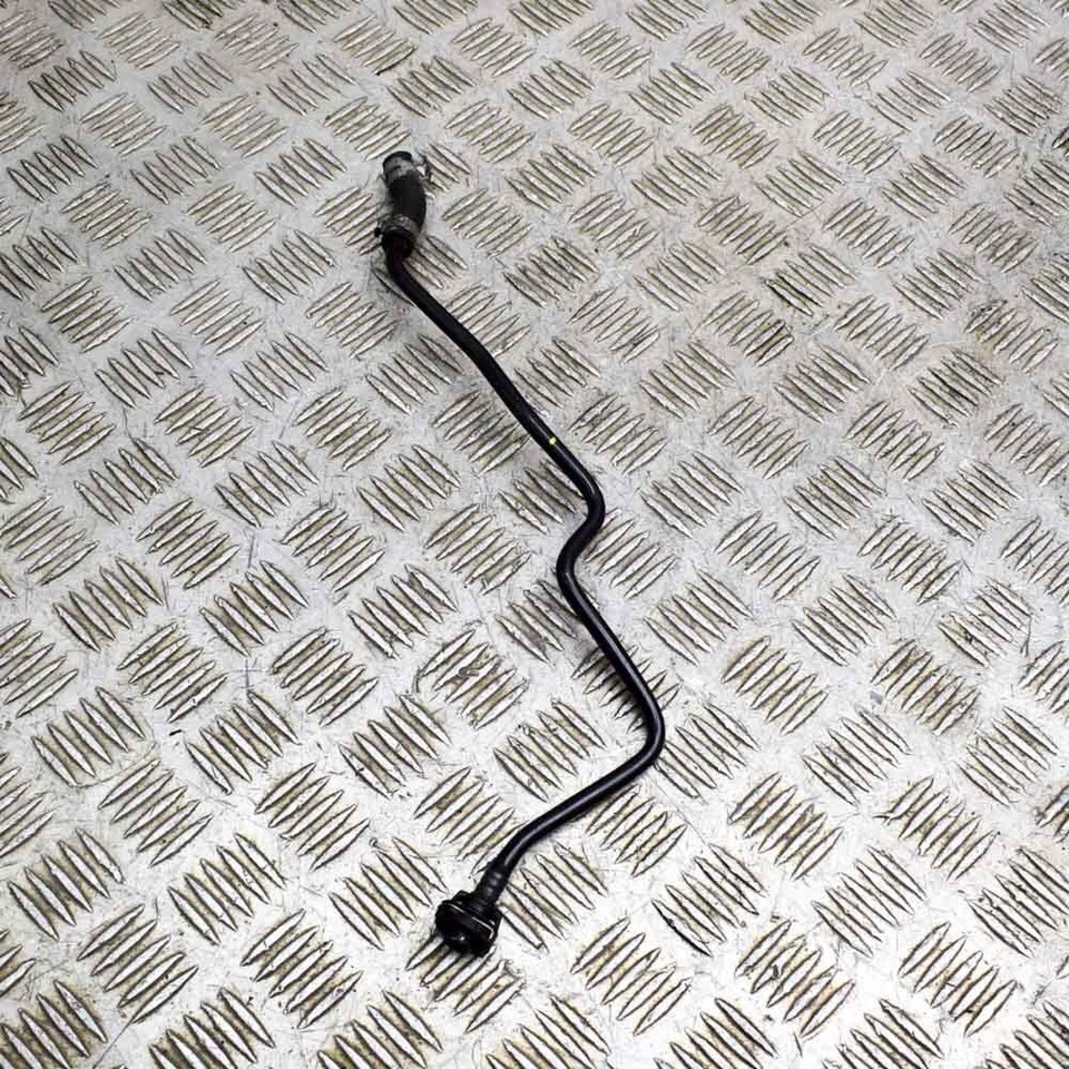 MB C W205 Kühlmittel-Ausgleichsbehälterleitung A2742000782 2.0 Benzin ...