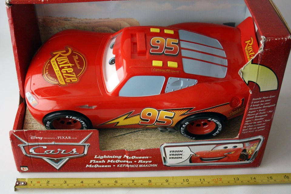 2005 DISNEY PIXAR CARS 14" ELECTRONIC LIGHTNING MCQUEEN LIGHT SOUNDS ...