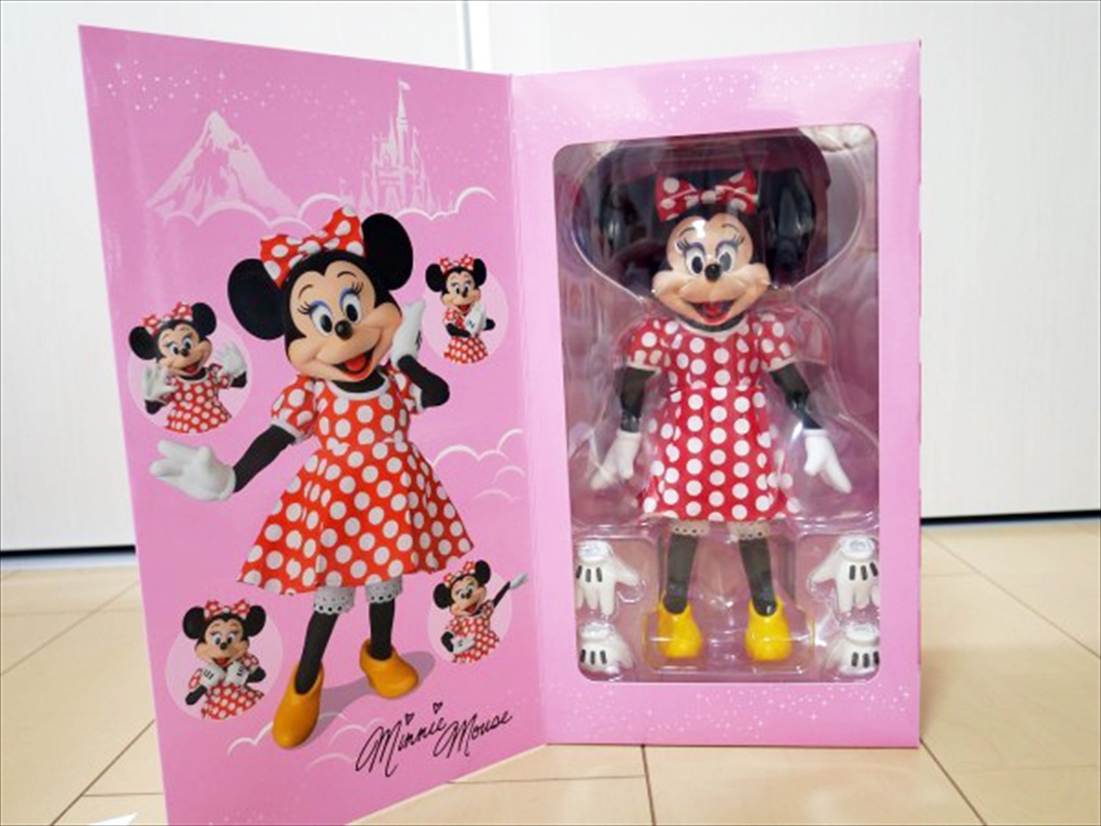 Funderful Disney Member Exclusive Minnie Mouse Action Figure Doll ...