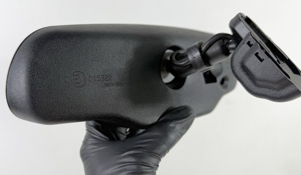 2005-2006 Chevy Tahoe Suburban Silverado Rear View Mirror w/ Temp ...