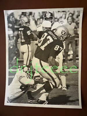 1970 Raymond Chester OAKLAND RAIDERS - Type 1 Football Photo | eBay