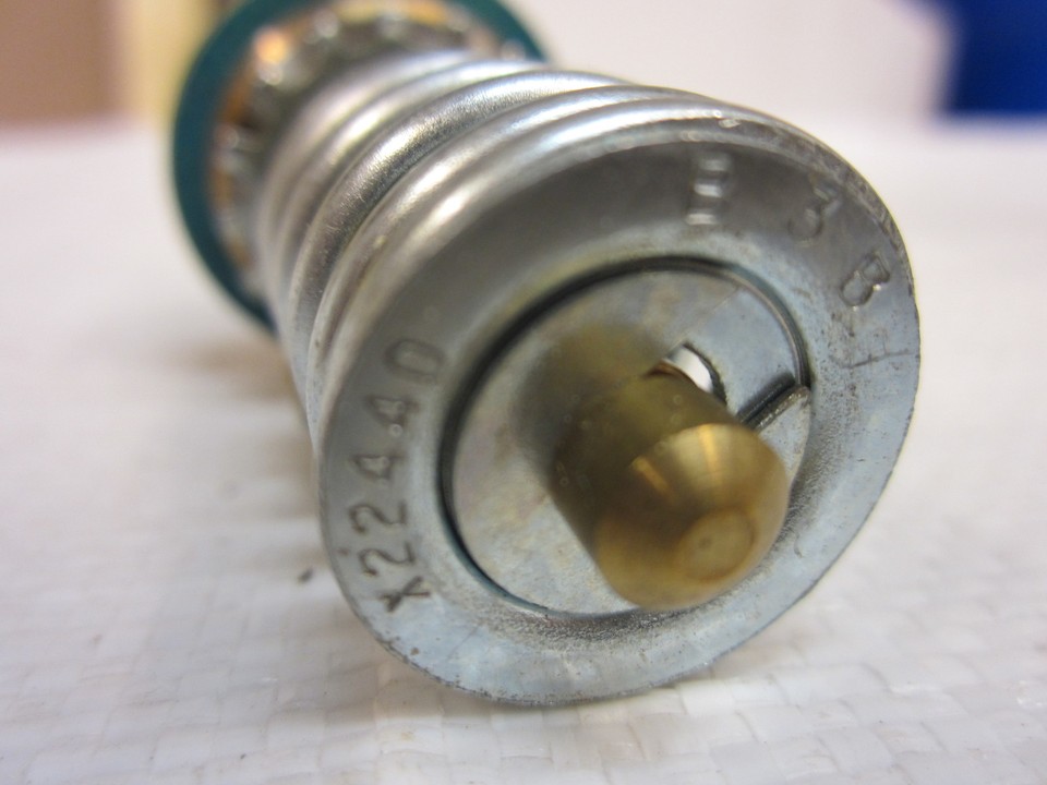 ALCO CONTROLS ALL PURPOSE CAGE X22440-B3B EXT. EQUALIZER | eBay