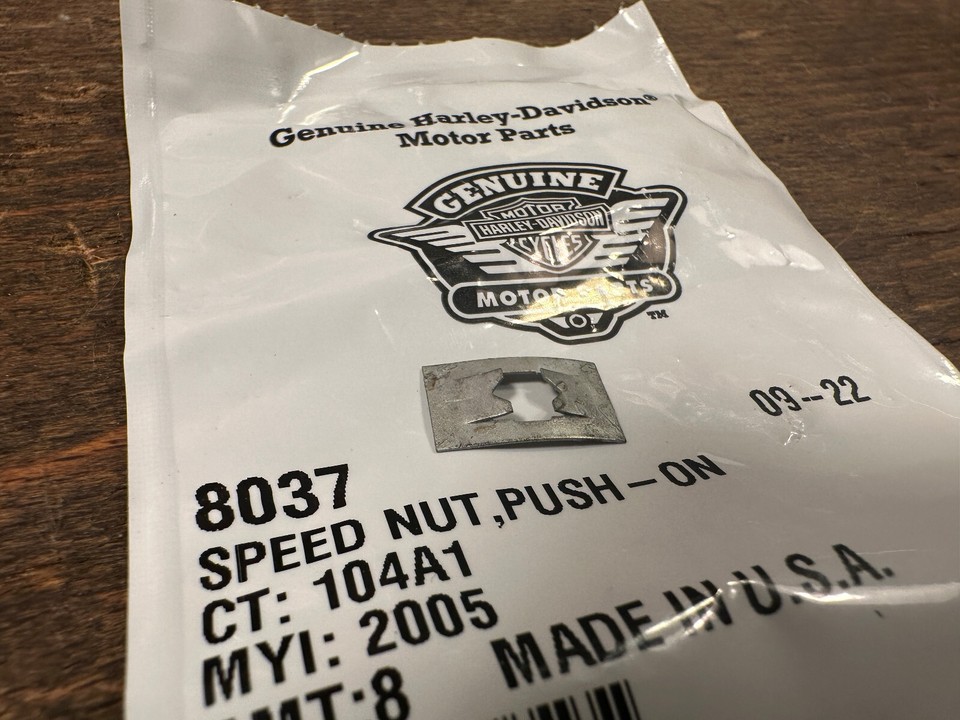 8037 HARLEY® KLEMMBLECH SPEED NUT PUSH ON BEFESTIGUNG FENDER TIP DELUXE ...