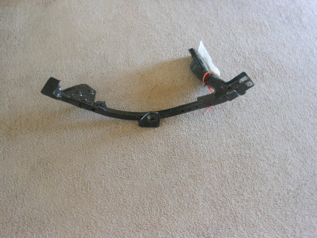 18 19 20 Traverse right upper tie bar 84462767 2018 2019 2020 core ...