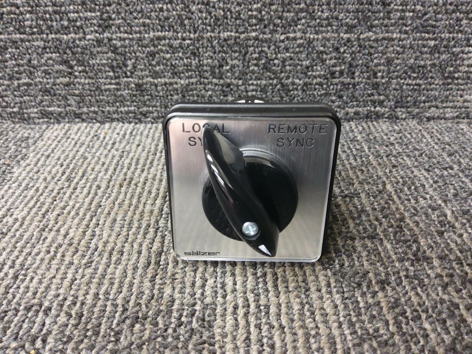 Salzer S213 Us1a4746-01 600vac 2-position Rotary Cam Transfer Switch ...