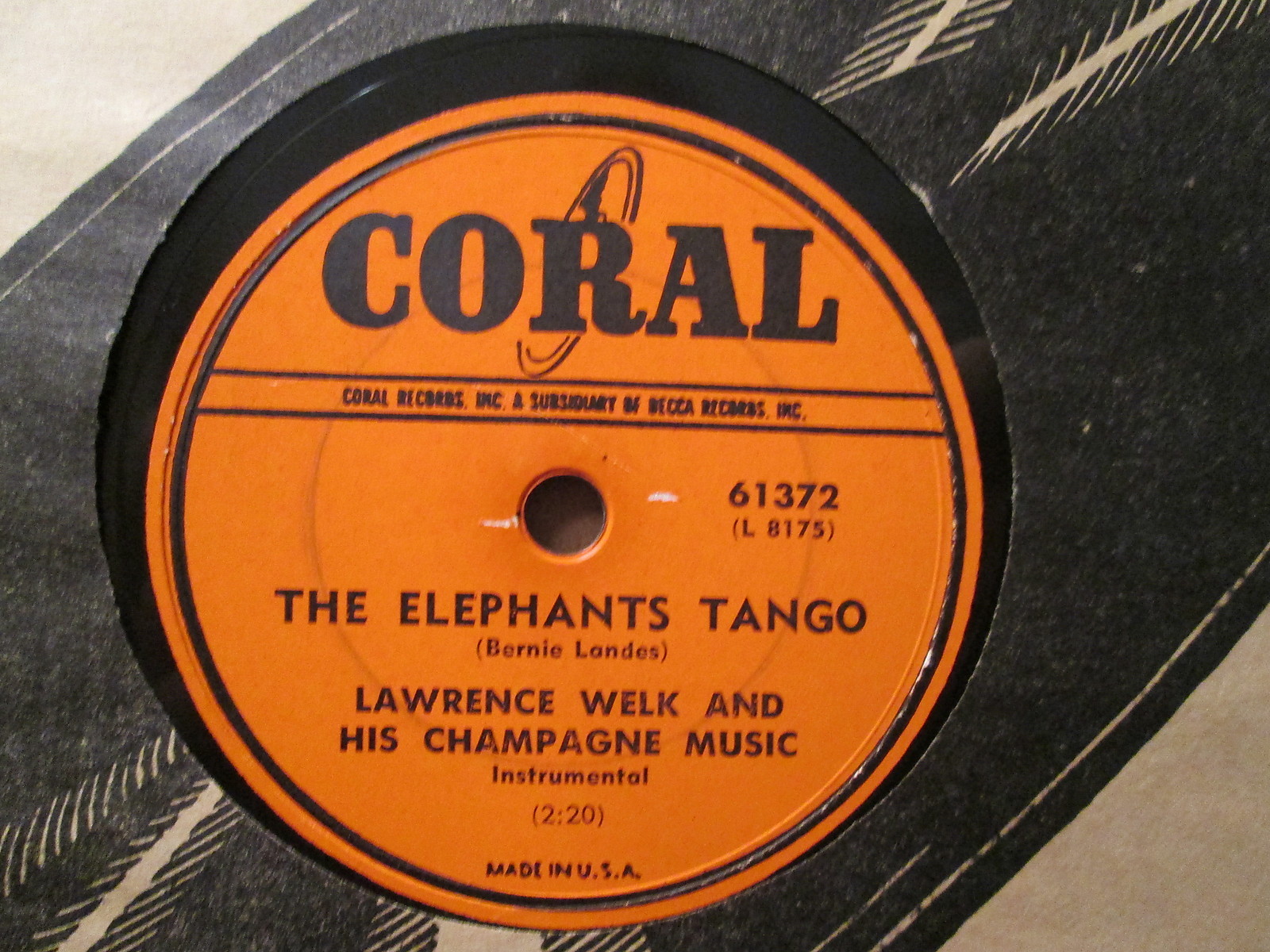 LAWRENCE WELK Champagne Music - Lazy Gondolier / Elephants Tango CORAL ...