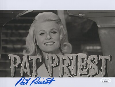 PAT PRIEST Signed THE MUNSTERS 8x10 Photo MARILYN MUNSTER Autograph JSA ...