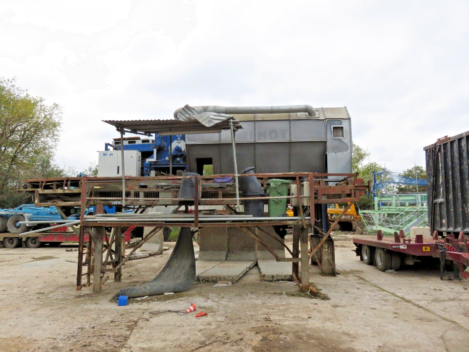 POWERSCREEN VIBRATING DOUBLE DECK SCREENING BOX / RECYCLING / SOIL ...
