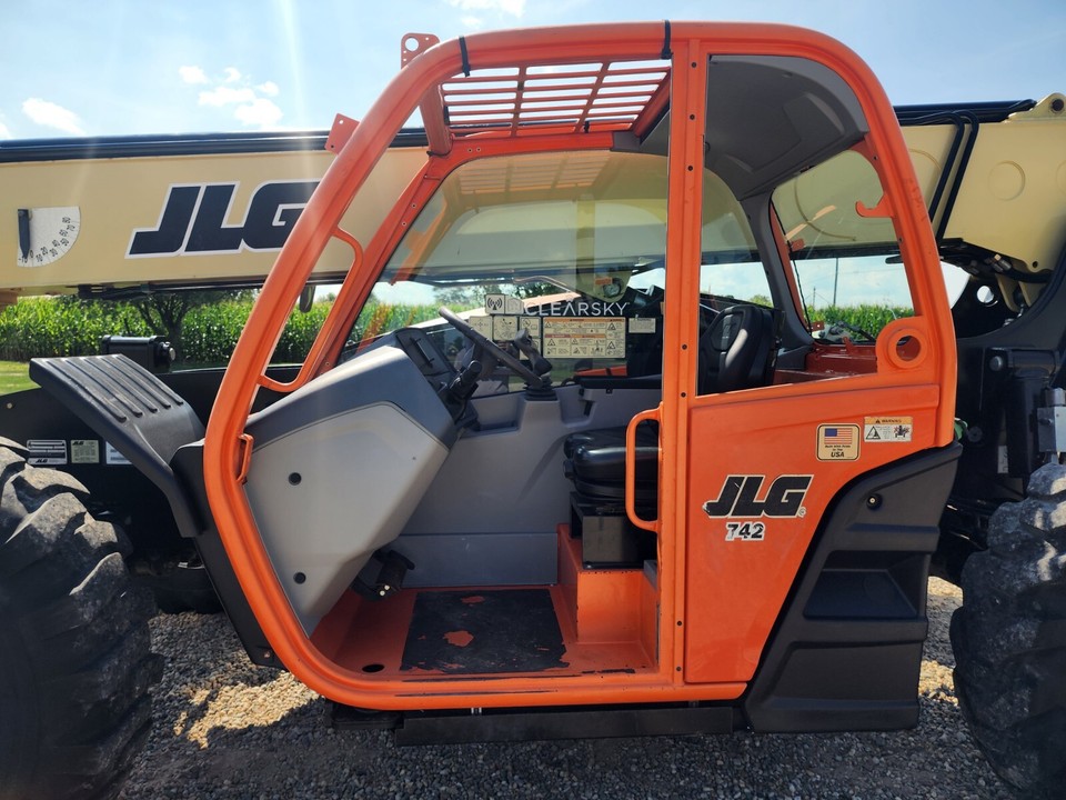 NICE 2019 JLG 742 Telehandler LOW HOURS Diesel Skytrak FINANCING ...
