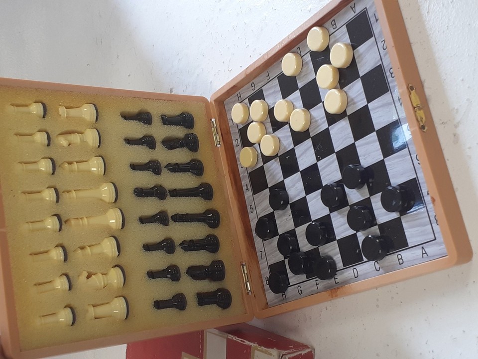 Vintage Magnetic Chess & Checkers Set by "Ajedrez y Damas" Boxed ...