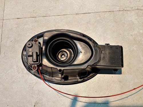 2013-2016 Maserati Quattroporte M156 Genuine Fuel Filler Neck Base ...