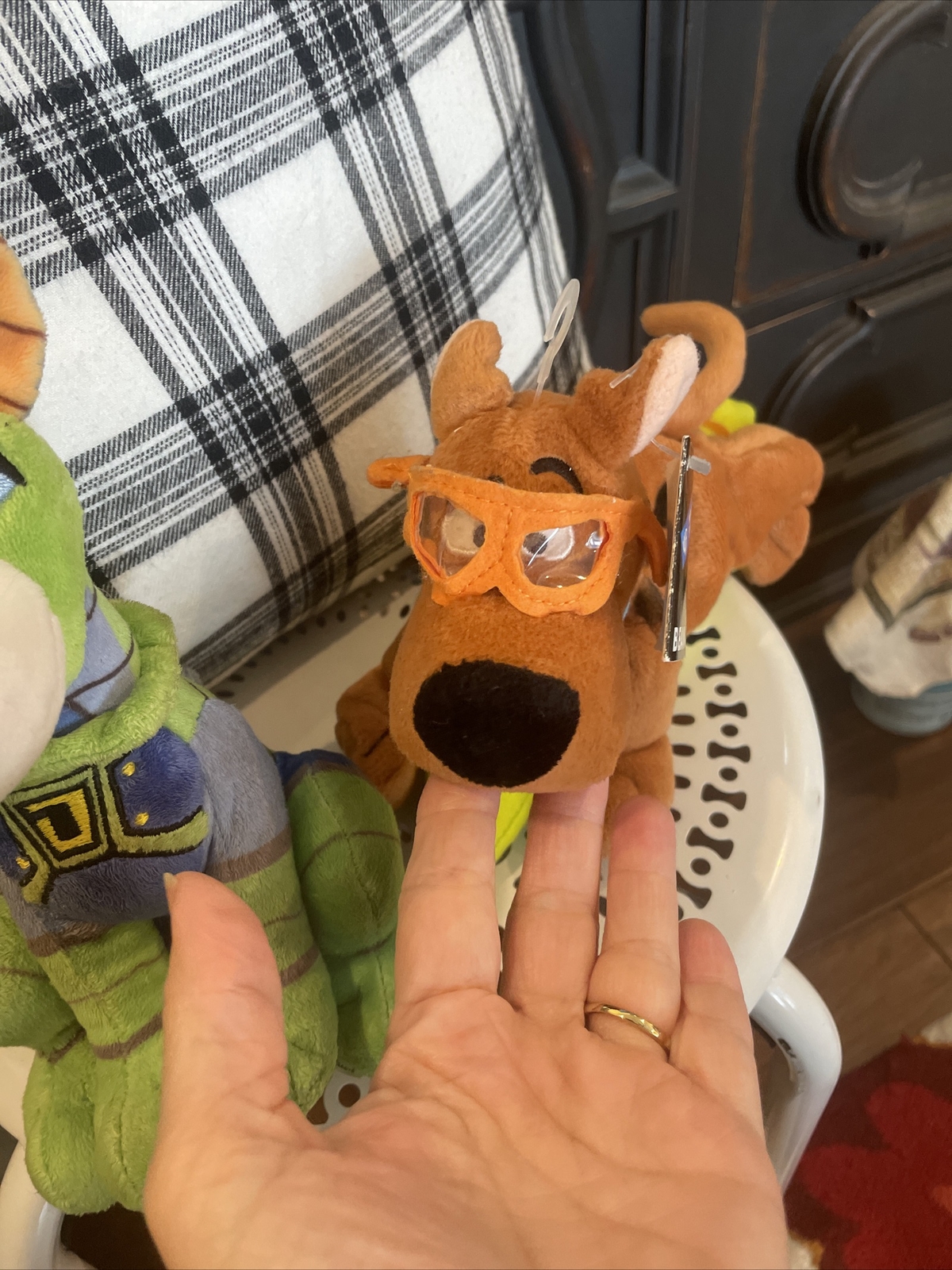 Dynomutt Plush and scooby beanie Set | eBay