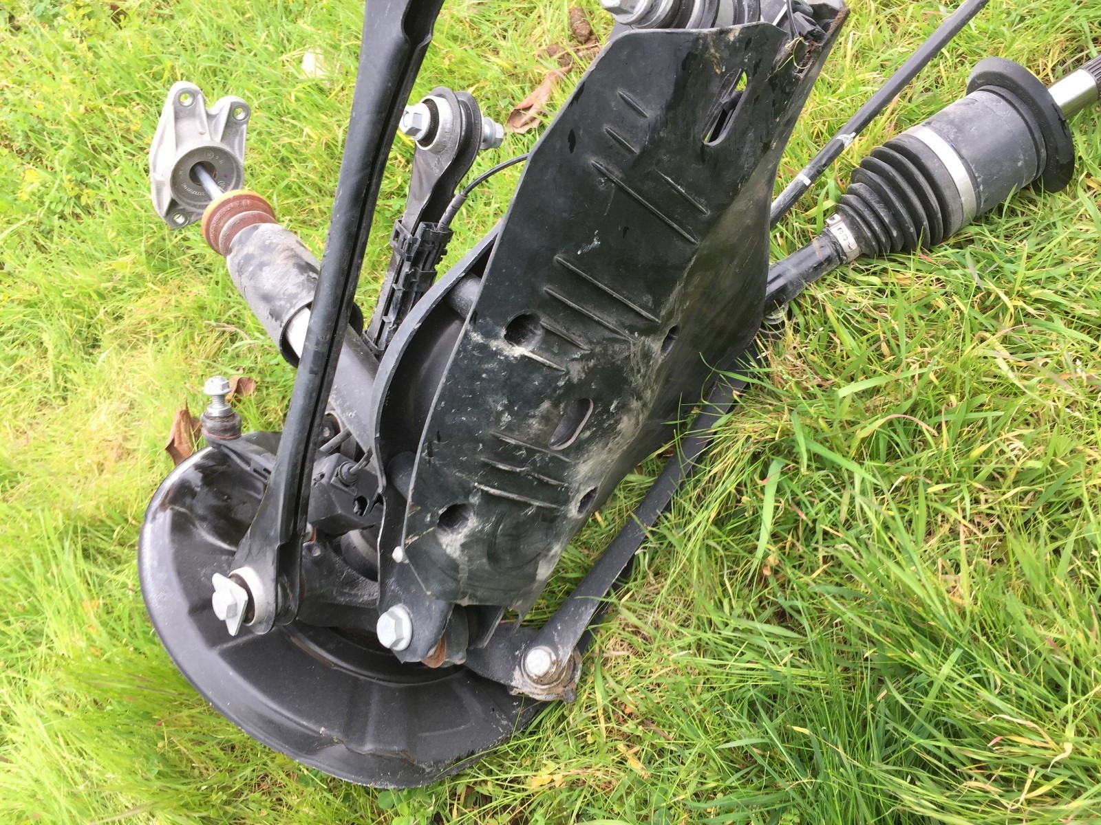 2012-2016 BMW F30 F31 320i 328i Suspension Control Arm Hub Carrier Axle ...