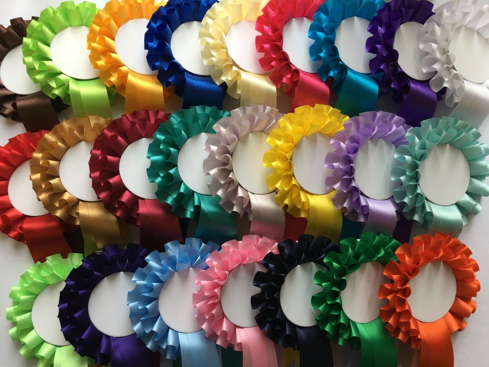 2 Tier Blank rosettes, 5 rosettes, personalise yourself Plain White ...