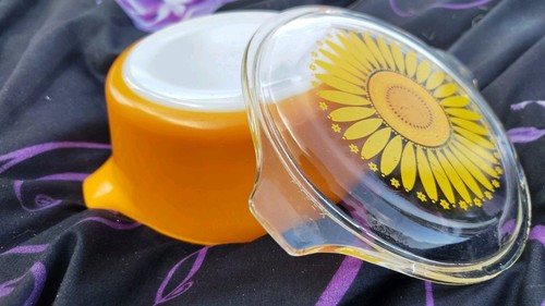 Pyrex Vintage Yellow Orange Sunflower Daisy With Lid | eBay