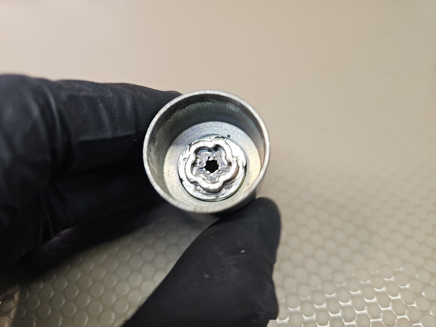 Genuine MCGARD Wheel Lock Key 4.664.000 4664000 READ DESCRIPTION ...