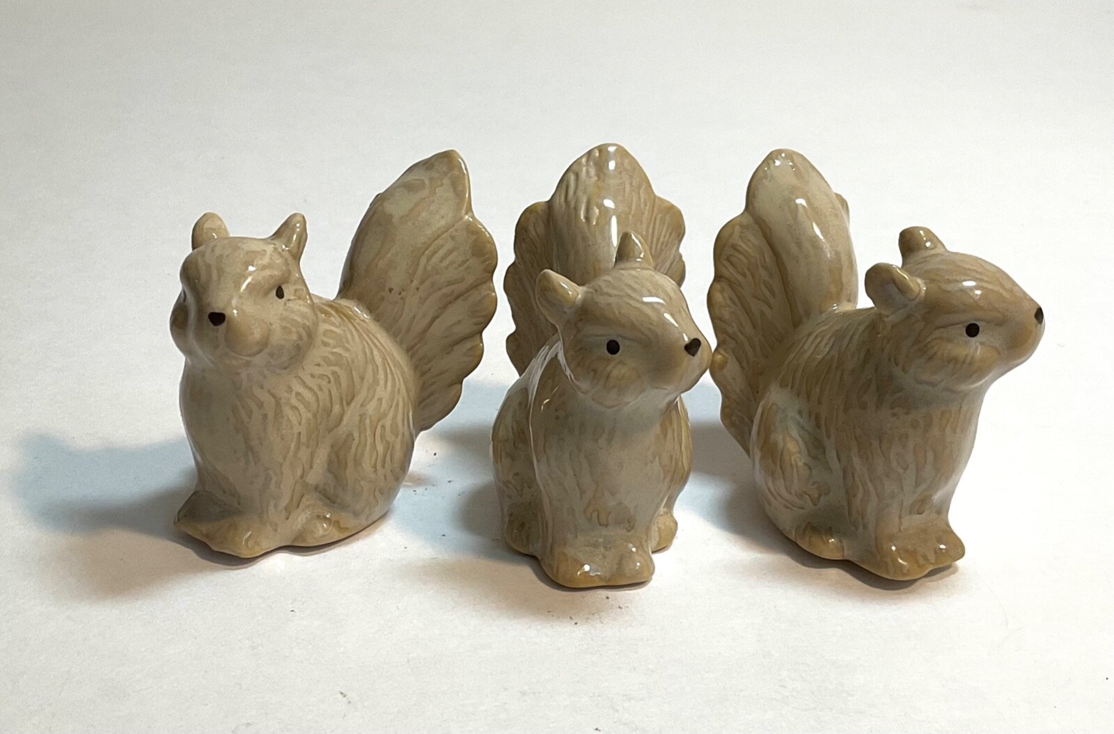 Vintage Ceramic Small Tan Bushy Tailed Squirrels Set of 3 Figurines | eBay