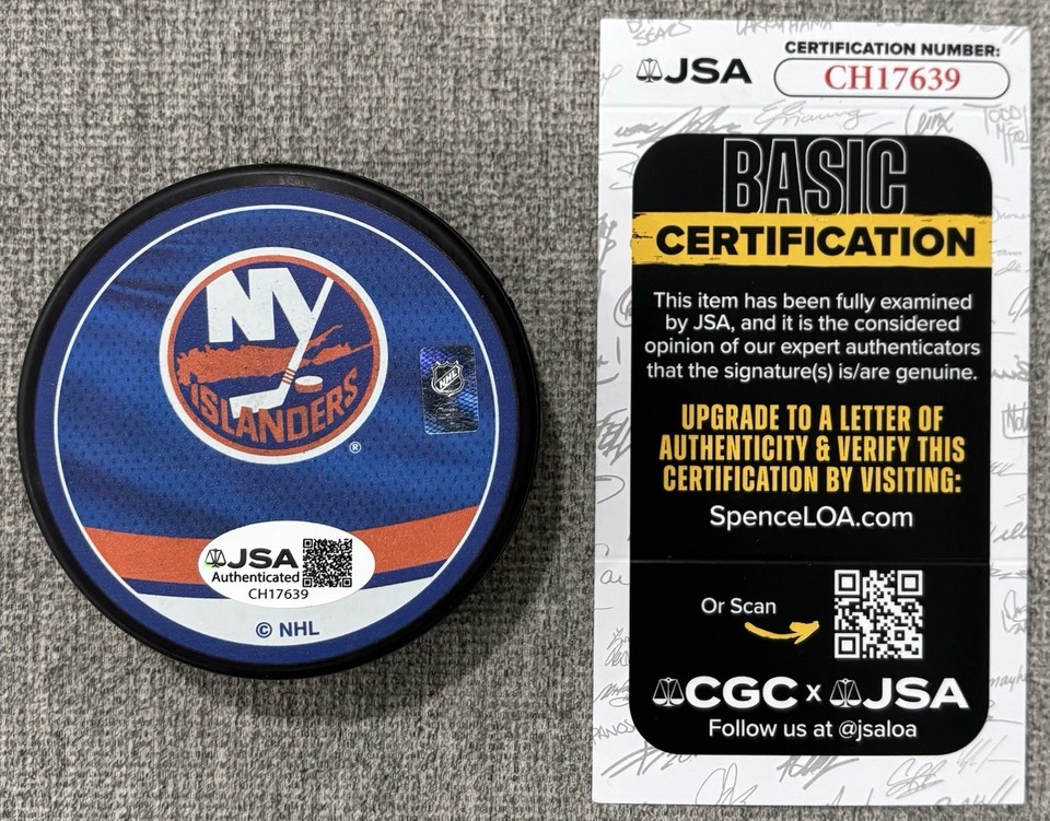 MATTHEW SCHAEFER SIGNED REVERSE RETRO PUCK NEW YORK ISLANDERS W/ JSA ...