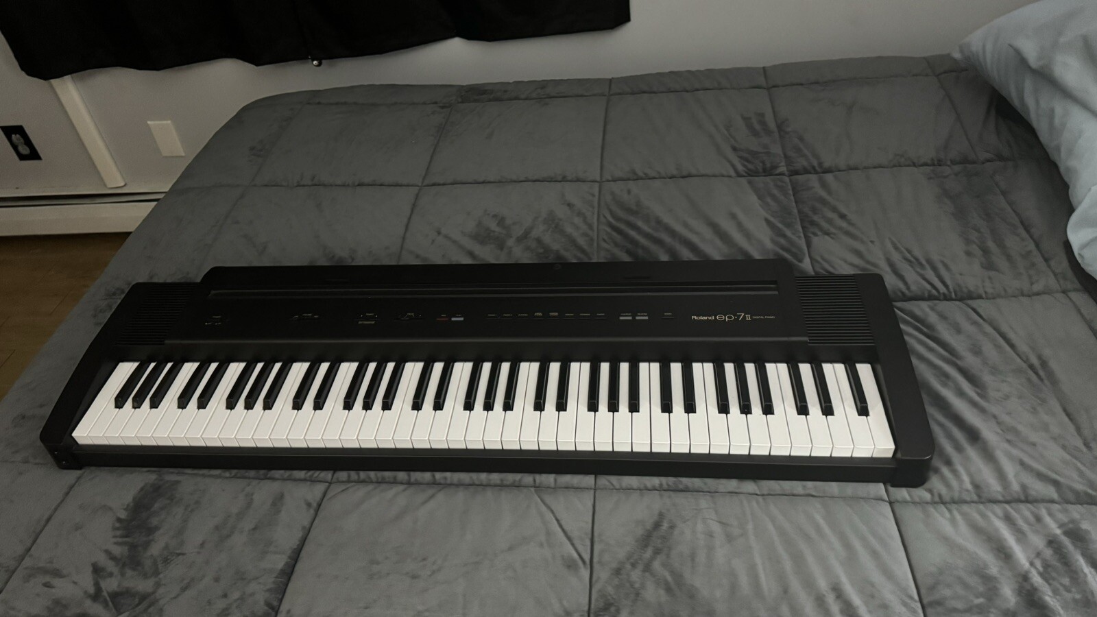 Roland EP-7 II Digital Piano Keyboard, 76 Keys A Couple Keys Don’t Work ...