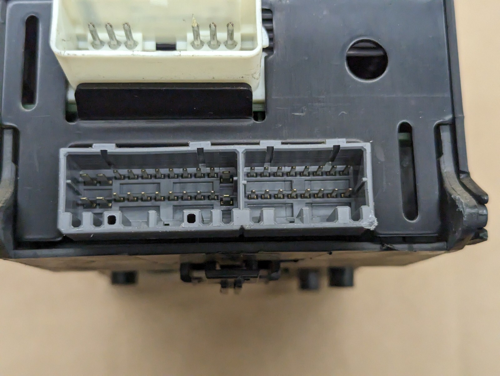 03 04 Mercury Grand Marquis Ford Crown Vic LIGHT CONTROL MODULE LCM ...