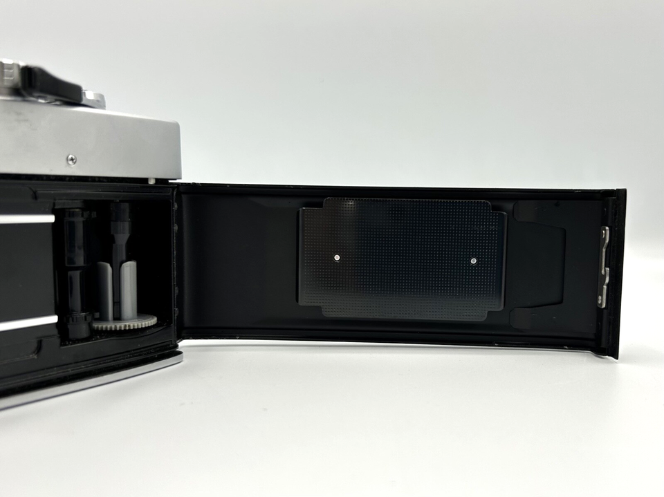 Minolta SRT 102 35mm SLR Camera with MC 50mm f/1.7 Lens UNTESTED | eBay