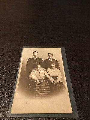 VINTAGE UNPOSTED POSTCARD FAMILY PHOTO DAY | eBay
